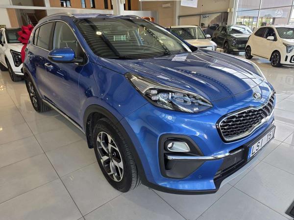 Blue Kia Sportage 2021 in Kaunas, with an engine capacity of 1.60 L and mileage of 87 thousand km for 13900 €, photo 1 on AUTOMOTO.COM.LV