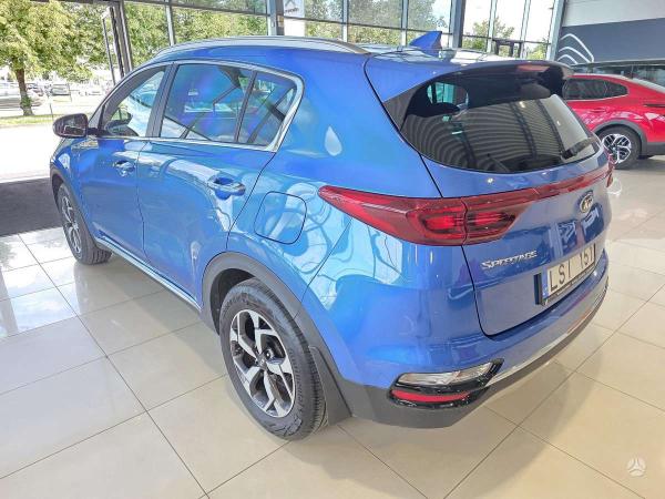 Blue Kia Sportage 2021 in Kaunas, with an engine capacity of 1.60 L and mileage of 87 thousand km for 13900 €, photo 4 on AUTOMOTO.COM.LV