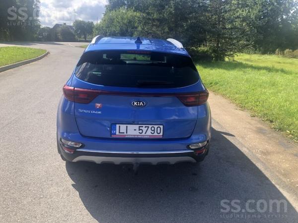 Blue Kia Sportage 2021 in Kuldiga, with an engine capacity of 1.60 L and mileage of 70 thousand km for 16500 €, photo 3 on AUTOMOTO.COM.LV