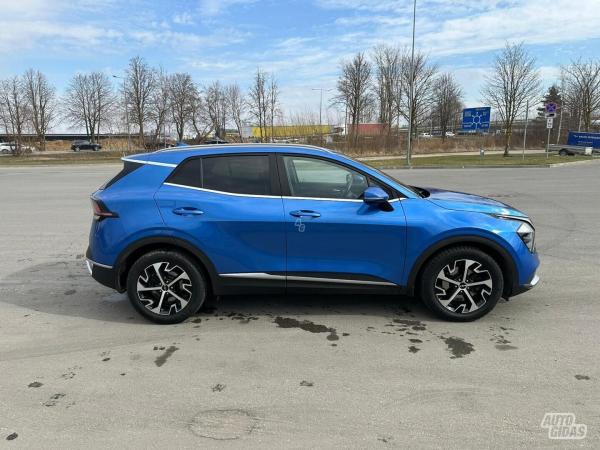 Blue Kia Sportage 2022 in Klaipeda, with an engine capacity of 1.60 L and mileage of 61 thousand km for 24200 €, photo 4 on AUTOMOTO.COM.LV