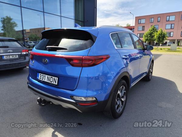 Blue Kia Sportage 2022 in Tallinn, with an engine capacity of 1.60 L and mileage of 68 thousand km for 19500 €, photo 4 on AUTOMOTO.COM.LV