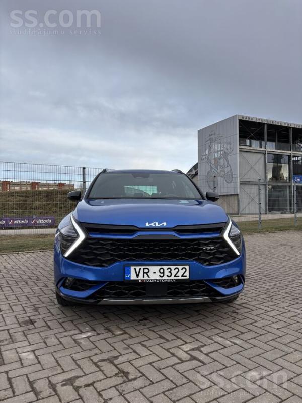 Синий Киа Sportage 2022 в Валмиера, объемом двигателя 1.60 л и пробегом 60 тыс. км за 26000 €, фото 1 на AUTOMOTO.COM.LV