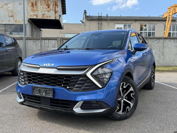 Blue Kia Sportage 2022 in Vilnius, with an engine capacity of 1.60 L and mileage of 176 thousand km for 18500 €, photo 3 on AUTOMOTO.COM.LV