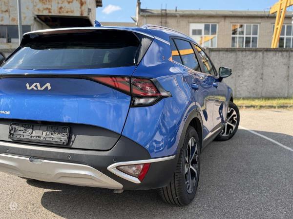 Blue Kia Sportage 2022 in Vilnius, with an engine capacity of 1.60 L and mileage of 176 thousand km for 18500 €, photo 10 on AUTOMOTO.COM.LV