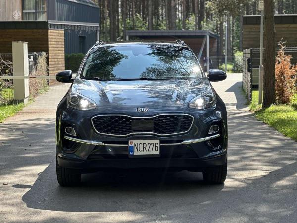 Blue Kia Sportage 2022 in Vilnius, with an engine capacity of 2.36 L and mileage of 125 thousand km for 16500 €, photo 2 on AUTOMOTO.COM.LV