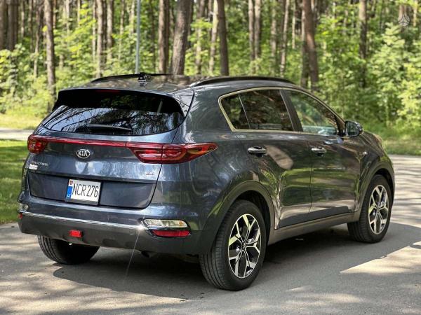 Blue Kia Sportage 2022 in Vilnius, with an engine capacity of 2.36 L and mileage of 125 thousand km for 16500 €, photo 4 on AUTOMOTO.COM.LV