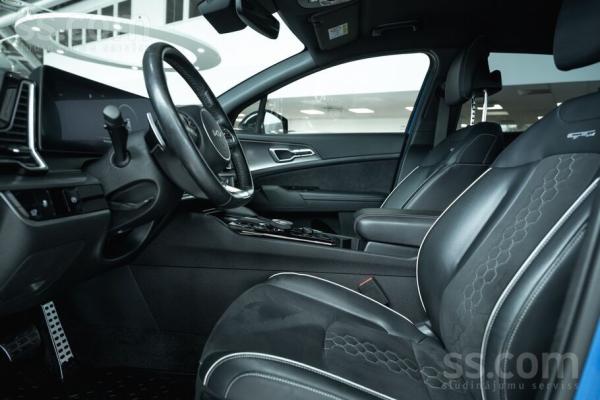 Blue Kia Sportage 2022 in Riga, with an engine capacity of 1.60 L and mileage of 49 thousand km for 23900 €, photo 6 on AUTOMOTO.COM.LV