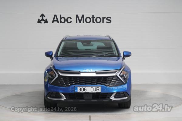 Blue Kia Sportage 2023 in Tallinn, with an engine capacity of 1.60 L and mileage of 42 thousand km for 26990 €, photo 2 on AUTOMOTO.COM.LV