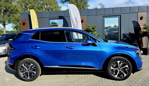 Blue Kia Sportage 2023 in Taurage, with an engine capacity of 1.60 L and mileage of 150 thousand km for 20500 €, photo 6 on AUTOMOTO.COM.LV