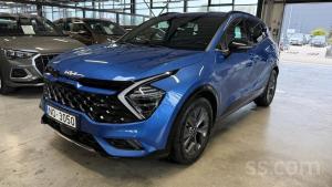 Blue Kia Sportage 2023 in Riga, with an engine capacity of 1.60 L and mileage of 45 thousand km for 25900 €, photo  on AUTOMOTO.COM.LV