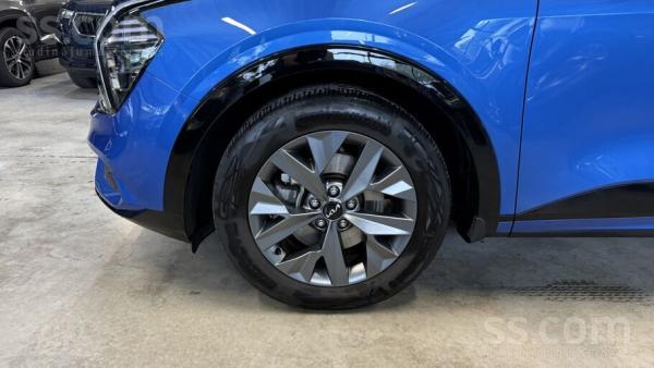 Kia Sportage 2023 in Riga on AUTOMOTO.COM.LV Blue Kia Sportage 2023 in Riga, with an engine capacity of 1.60 L and mileage of 45 thousand km for 25900 €, photo 10 on AUTOMOTO.COM.LV