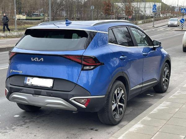 Zils Kia Sportage 2025 Viļņa, ar dzinēja tilpumu 1.60 L un nobraukumu 8 tūkst. km par 28499 €, foto 4 vietnē AUTOMOTO.COM.LV