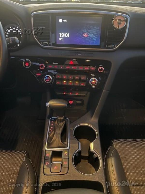 Zils Kia Sportage 2021 Tallina, ar dzinēja tilpumu 1.60 L un nobraukumu 42 tūkst. km par 20500 €, foto 10 vietnē AUTOMOTO.COM.LV