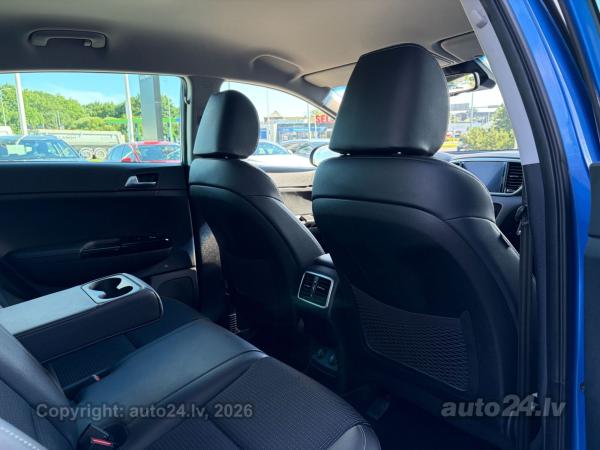 Zils Kia Sportage 2021 Tallina, ar dzinēja tilpumu 1.60 L un nobraukumu 75 tūkst. km par 17900 €, foto 5 vietnē AUTOMOTO.COM.LV
