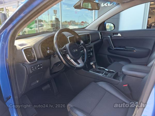 Zils Kia Sportage 2021 Tallina, ar dzinēja tilpumu 1.60 L un nobraukumu 75 tūkst. km par 17900 €, foto 7 vietnē AUTOMOTO.COM.LV