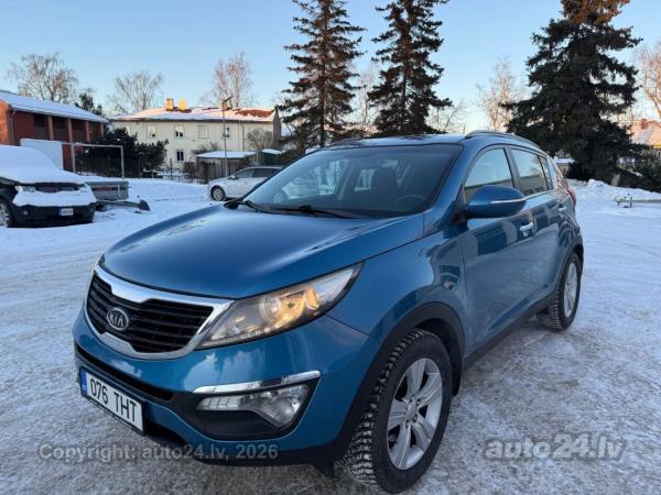 Blue Kia Sportage 2010 in Tartu, with an engine capacity of 2.00 L and mileage of 305 thousand km for 5500 €, photo 1 on AUTOMOTO.COM.LV
