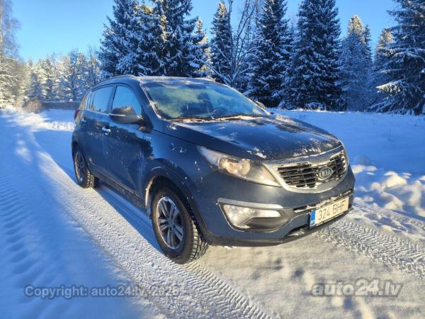 Синий Киа Sportage 2012 в Таллин, объемом двигателя 2.00 л и пробегом 317 тыс. км за 6200 €, фото 3 на AUTOMOTO.COM.LV