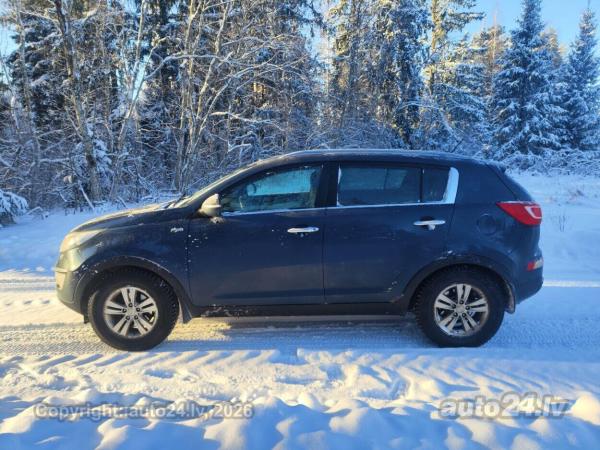 Синий Киа Sportage 2012 в Таллин, объемом двигателя 2.00 л и пробегом 317 тыс. км за 6200 €, фото 6 на AUTOMOTO.COM.LV