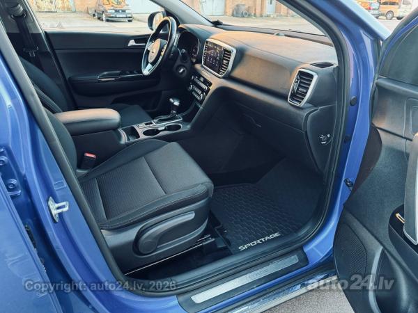Zils Kia Sportage 2020 Tallina, ar dzinēja tilpumu 1.60 L un nobraukumu 177 tūkst. km par 13990 €, foto 10 vietnē AUTOMOTO.COM.LV