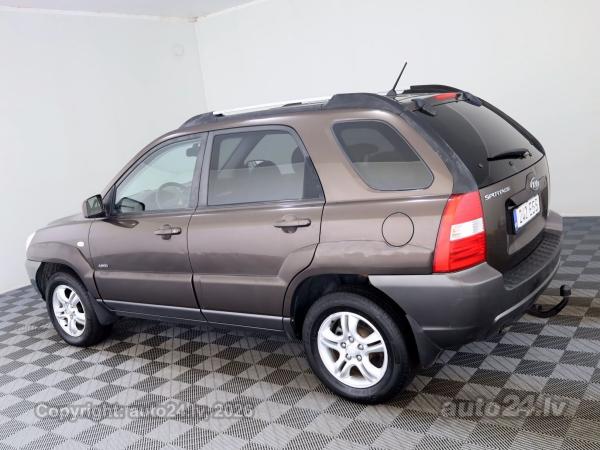 Brūns Kia Sportage 2005 Tallina, ar dzinēja tilpumu 2.70 L un nobraukumu 259 tūkst. km par 1799 €, foto 4 vietnē AUTOMOTO.COM.LV