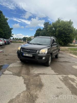 Brown Kia Sportage 2005 in Preili, with an engine capacity of 2.00 L and mileage of 137 thousand km for 1000 €, photo  on AUTOMOTO.COM.LV