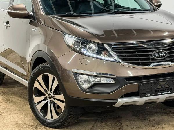 Коричневый Киа Sportage 2010 в Юрмала, объемом двигателя 2.00 л и пробегом 171 тыс. км за 7995 €, фото 5 на AUTOMOTO.COM.LV