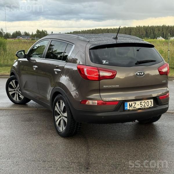Коричневый Киа Sportage 2011 в Рига, объемом двигателя 2.00 л и пробегом 184 тыс. км за 7500 €, фото 5 на AUTOMOTO.COM.LV