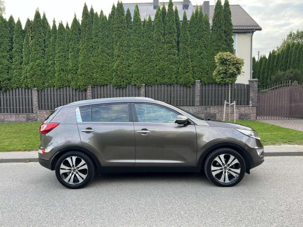 Brūns Kia Sportage 2011 Viļņa, ar dzinēja tilpumu 2.00 L un nobraukumu 368 tūkst. km par 3899 €, foto 6 vietnē AUTOMOTO.COM.LV