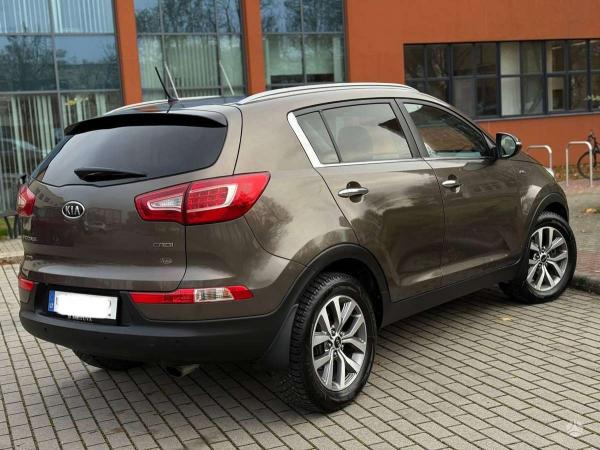 Коричневый Киа Sportage 2012 в Клайпеда, объемом двигателя 2.00 л и пробегом 168 тыс. км за 7950 €, фото 8 на AUTOMOTO.COM.LV