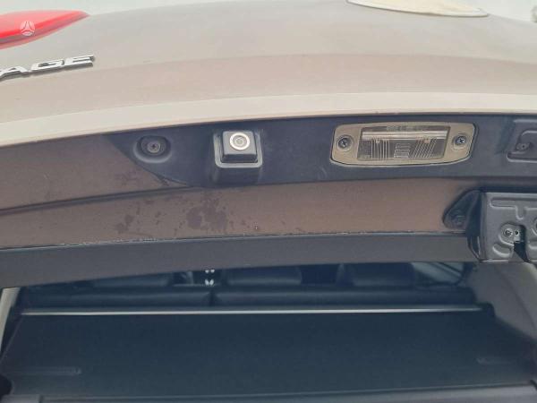 Brown Kia Sportage 2013 in Utena, with an engine capacity of 2.00 L and mileage of 304 thousand km for 6300 €, photo 8 on AUTOMOTO.COM.LV