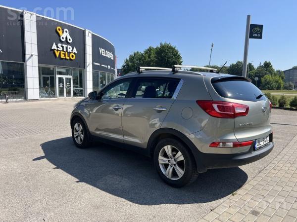 Brown Kia Sportage 2013 in Riga, with an engine capacity of 1.70 L and mileage of 162 thousand km for 5900 €, photo 6 on AUTOMOTO.COM.LV