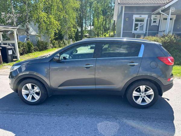 Brūns Kia Sportage 2013 Telšiai, ar dzinēja tilpumu 1.69 L un nobraukumu 300 tūkst. km par 4850 €, foto 3 vietnē AUTOMOTO.COM.LV