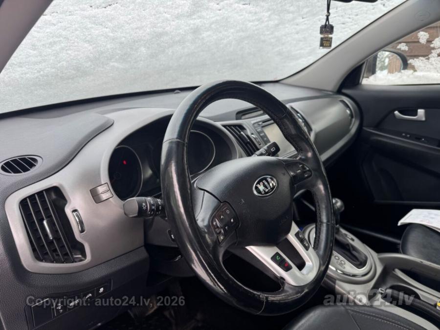 Brūns Kia Sportage 2014 Rakvere, ar dzinēja tilpumu 2.00 L un nobraukumu 288 tūkst. km par 9500 €, foto 17 vietnē AUTOMOTO.COM.LV