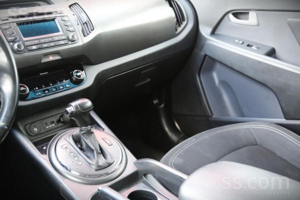 Коричневый Киа Sportage 2014 в Рига, объемом двигателя 2.00 л и пробегом 192 тыс. км за 8495 €, фото 9 на AUTOMOTO.COM.LV