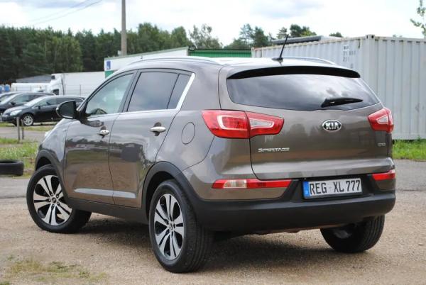 Коричневый Киа Sportage 2014 в Рига, объемом двигателя 2.00 л и пробегом 235 тыс. км за 7990 €, фото 3 на AUTOMOTO.COM.LV