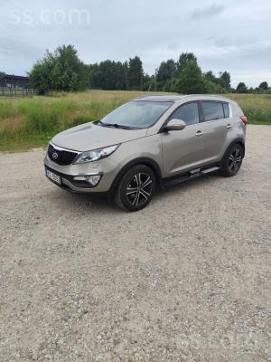 Brown Kia Sportage 2015 in Kuldiga, with an engine capacity of 2.00 L and mileage of 304 thousand km for 4950 €, photo  on AUTOMOTO.COM.LV