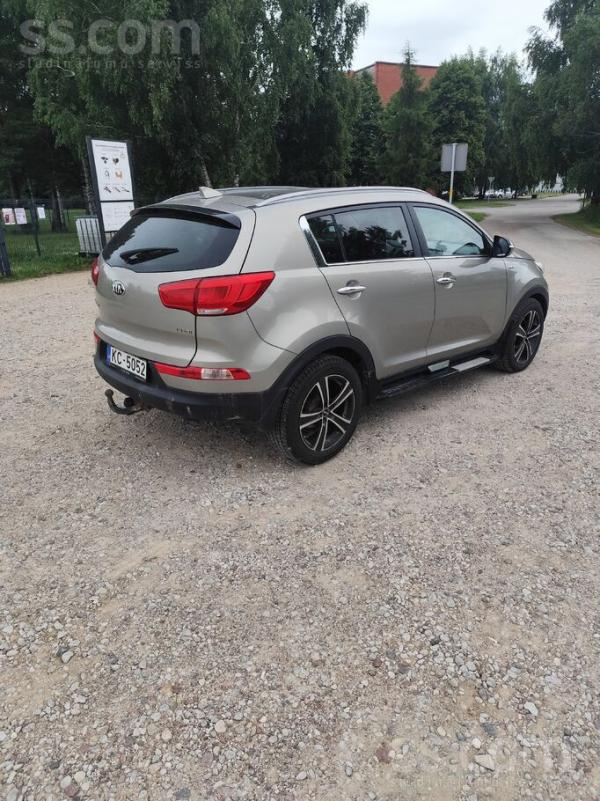 Коричневый Киа Sportage 2015 в Кулдига, объемом двигателя 2.00 л и пробегом 304 тыс. км за 4950 €, фото 3 на AUTOMOTO.COM.LV