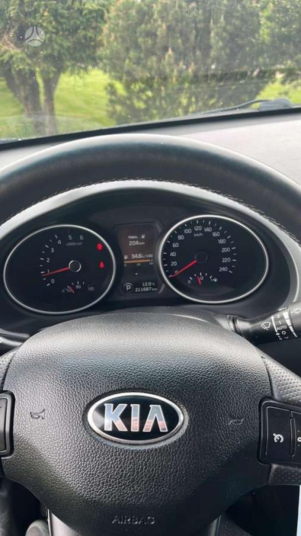 Коричневый Киа Sportage 2015 в Юрбаркас, объемом двигателя 2.00 л и пробегом 210 тыс. км за 8450 €, фото 4 на AUTOMOTO.COM.LV