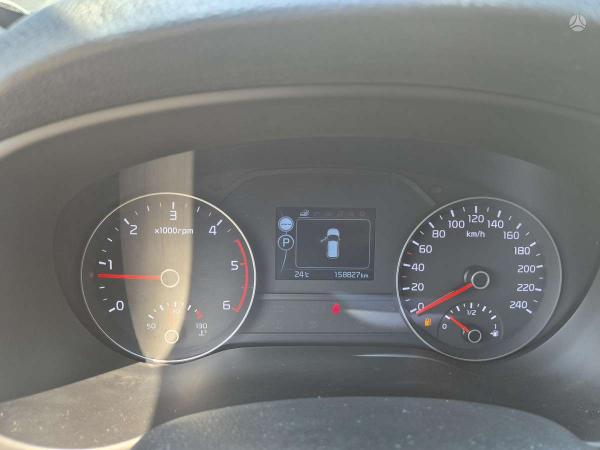 Brown Kia Sportage 2016 in Kaunas, with an engine capacity of 1.69 L and mileage of 159 thousand km for 10900 €, photo 7 on AUTOMOTO.COM.LV