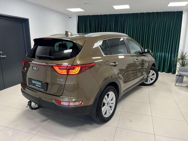 Brūns Kia Sportage 2016 Viļņa, ar dzinēja tilpumu 1.69 L un nobraukumu 244 tūkst. km par 9999 €, foto 4 vietnē AUTOMOTO.COM.LV