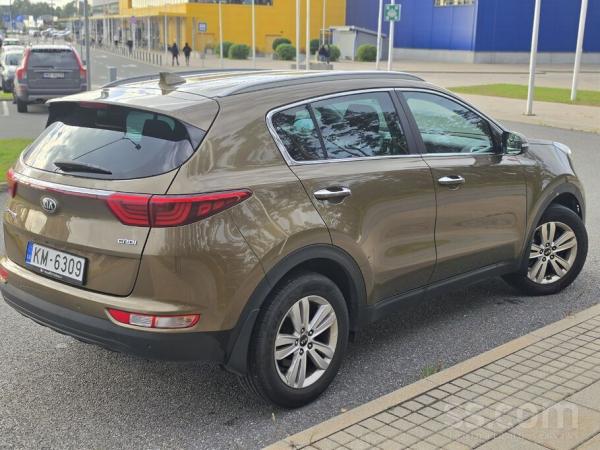 Kia Sportage 2016 Rīga vietnē Brūns Kia Sportage 2016 Rīga, ar dzinēja tilpumu 1.70 L un nobraukumu 138 tūkst. km par 9500 €, foto 6 vietnē AUTOMOTO.COM.LV