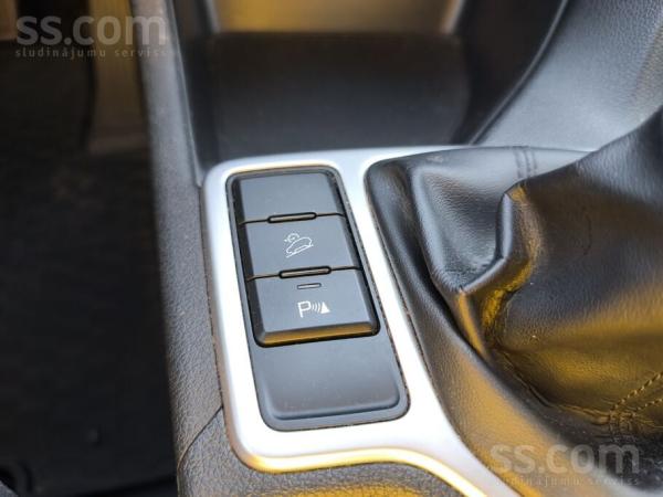 Kia Sportage 2016 Rīga vietnē Brūns Kia Sportage 2016 Rīga, ar dzinēja tilpumu 1.70 L un nobraukumu 138 tūkst. km par 9500 €, foto 11 vietnē AUTOMOTO.COM.LV