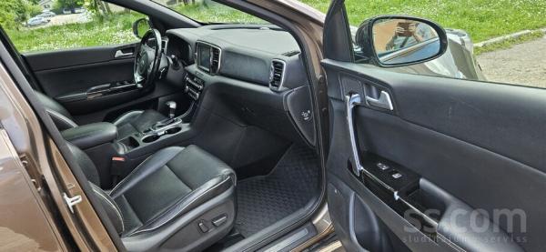 Brūns Kia Sportage 2017 Rēzekne, ar dzinēja tilpumu 1.60 L un nobraukumu 167 tūkst. km par 12000 €, foto 5 vietnē AUTOMOTO.COM.LV