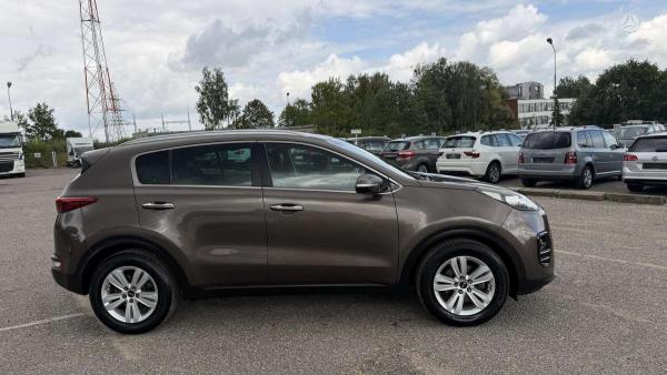 Brūns Kia Sportage 2017 Alīta, ar dzinēja tilpumu 1.69 L un nobraukumu 170 tūkst. km par 13850 €, foto 7 vietnē AUTOMOTO.COM.LV