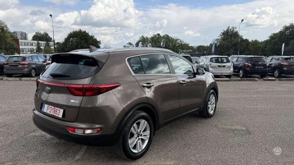 Brūns Kia Sportage 2017 Alīta, ar dzinēja tilpumu 1.69 L un nobraukumu 170 tūkst. km par 13850 €, foto 9 vietnē AUTOMOTO.COM.LV
