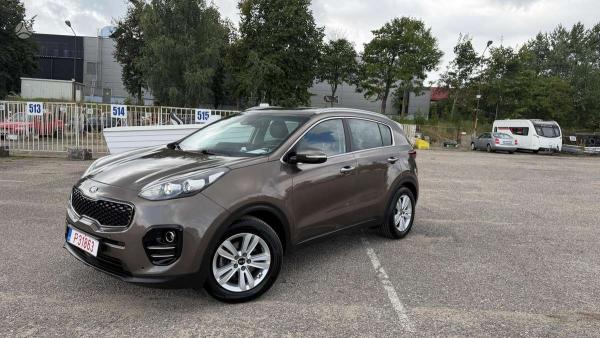 Brown Kia Sportage 2017 in Alytus, with an engine capacity of 1.69 L and mileage of 170 thousand km for 13600 €, photo 4 on AUTOMOTO.COM.LV