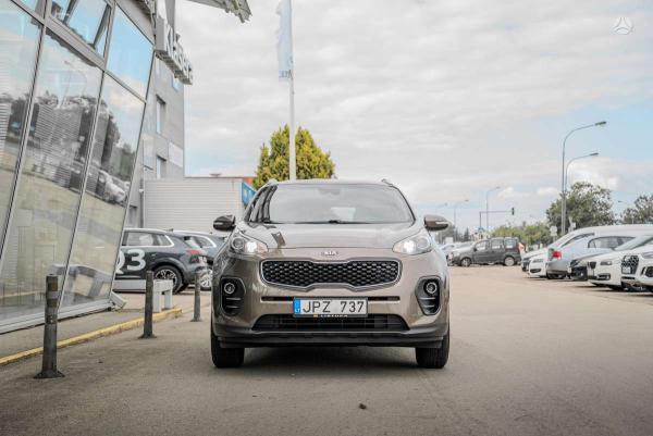 Киа Sportage 2017 в Клайпеда на AUTOMOTO.COM.LV Коричневый Киа Sportage 2017 в Клайпеда, объемом двигателя 1.59 л и пробегом 140 тыс. км за 9380 €, фото 4 на AUTOMOTO.COM.LV