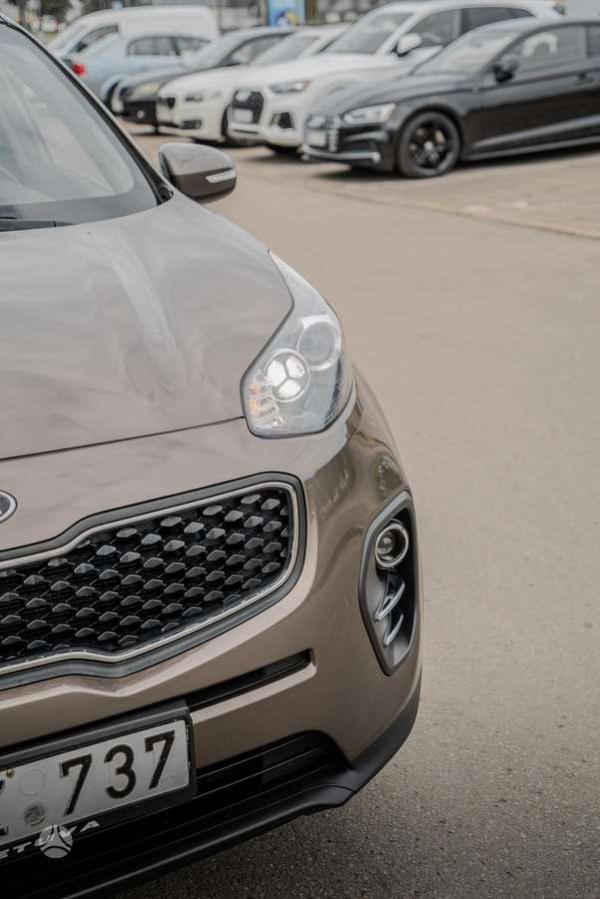 Киа Sportage 2017 в Клайпеда на AUTOMOTO.COM.LV Коричневый Киа Sportage 2017 в Клайпеда, объемом двигателя 1.59 л и пробегом 140 тыс. км за 9380 €, фото 6 на AUTOMOTO.COM.LV