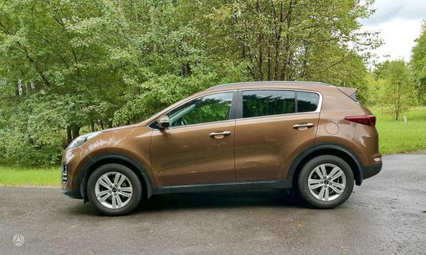 Киа Sportage 2017 в Клайпеда на AUTOMOTO.COM.LV Коричневый Киа Sportage 2017 в Клайпеда, объемом двигателя 1.69 л и пробегом 185 тыс. км за 11099 €, фото 6 на AUTOMOTO.COM.LV