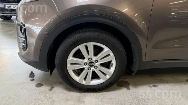 Kia Sportage 2017 in Riga on AUTOMOTO.COM.LV Brown Kia Sportage 2017 in Riga, with an engine capacity of 1.70 L and mileage of 149 thousand km for 9900 €, photo 10 on AUTOMOTO.COM.LV